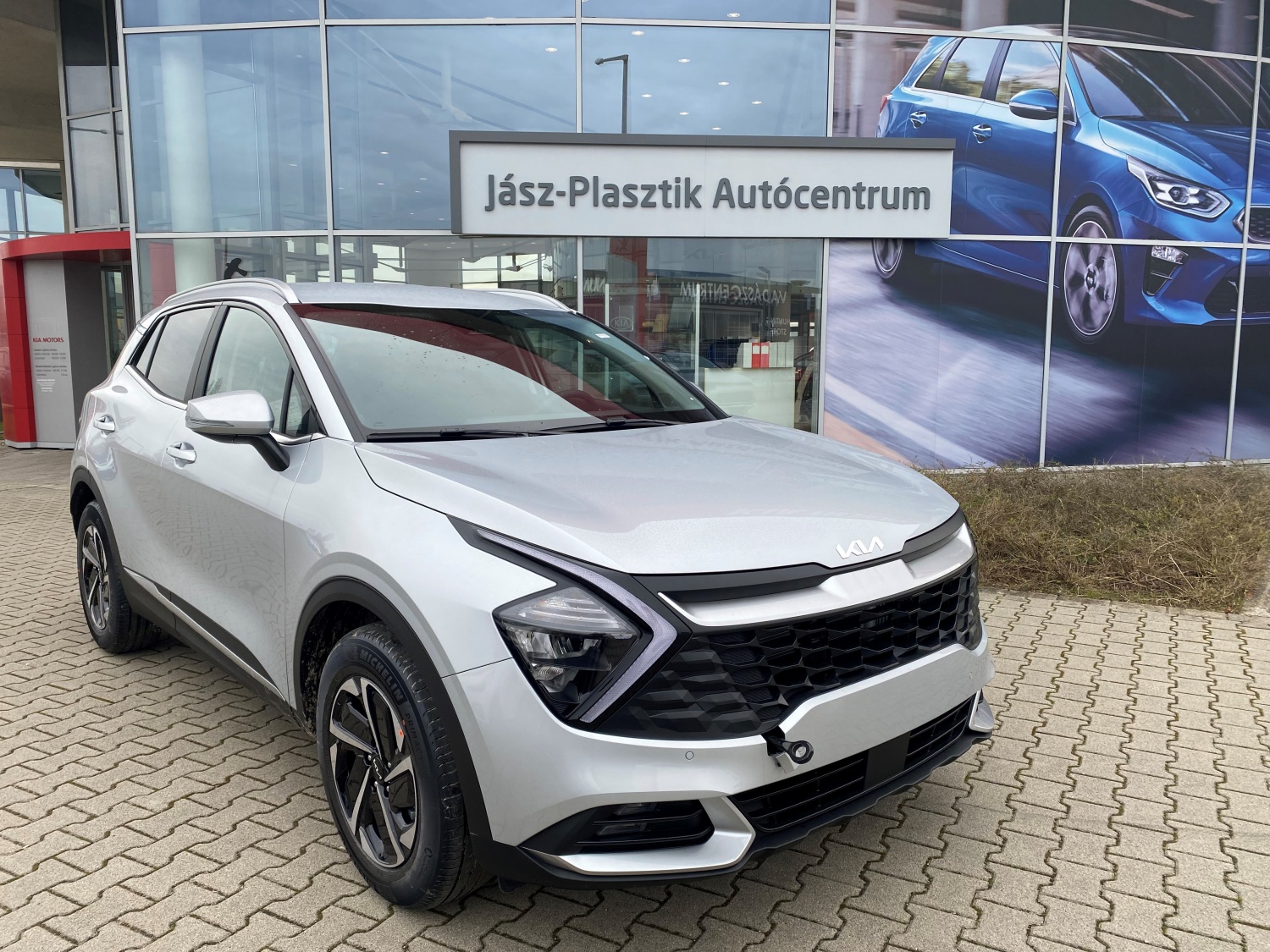 KIA Sportage GOLD 160 T-GDI DCT automata váltóval - JP Auto / Mercedes ...