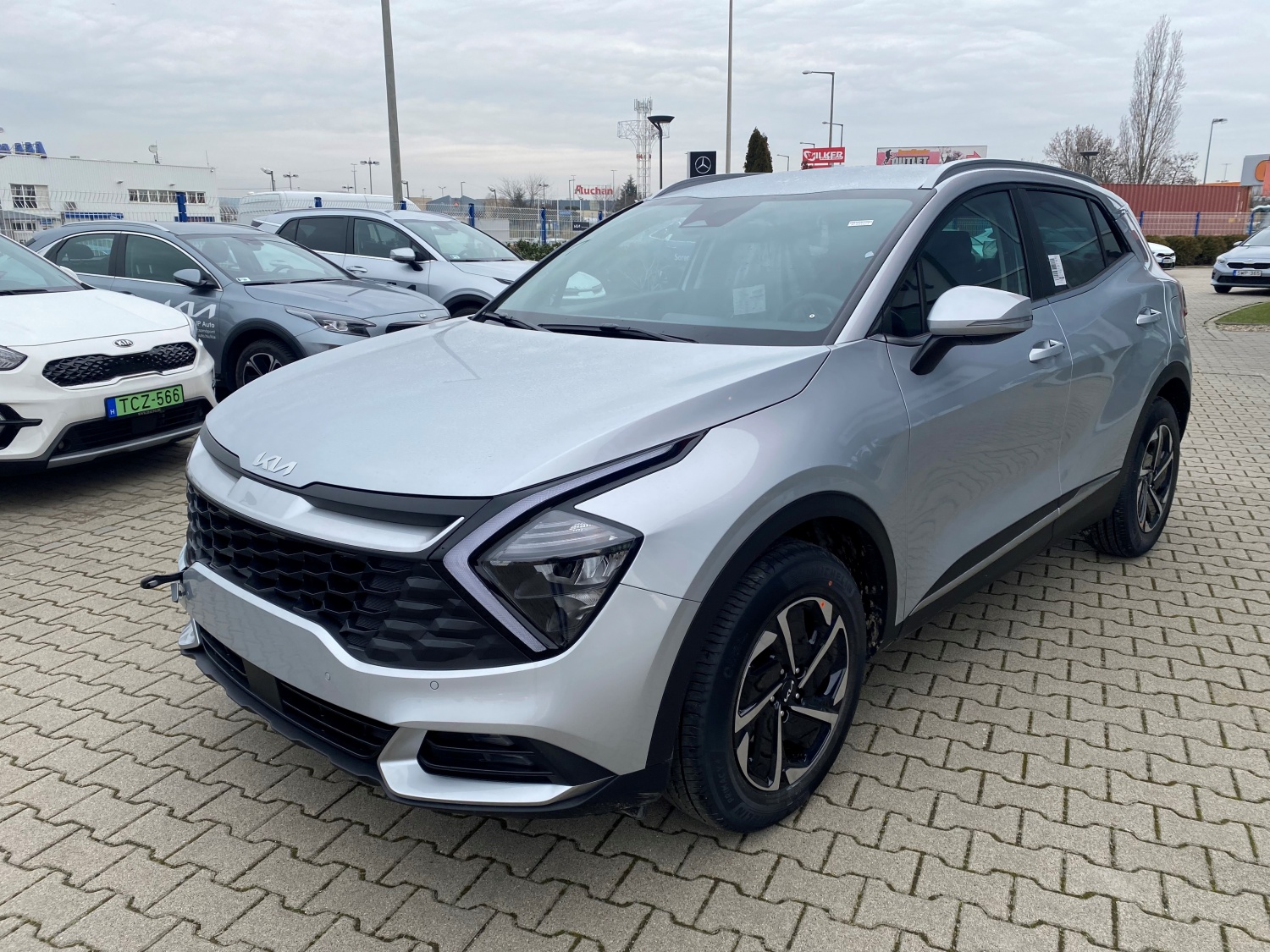 KIA Sportage GOLD 160 T-GDI DCT automata váltóval - JP Auto / Mercedes ...